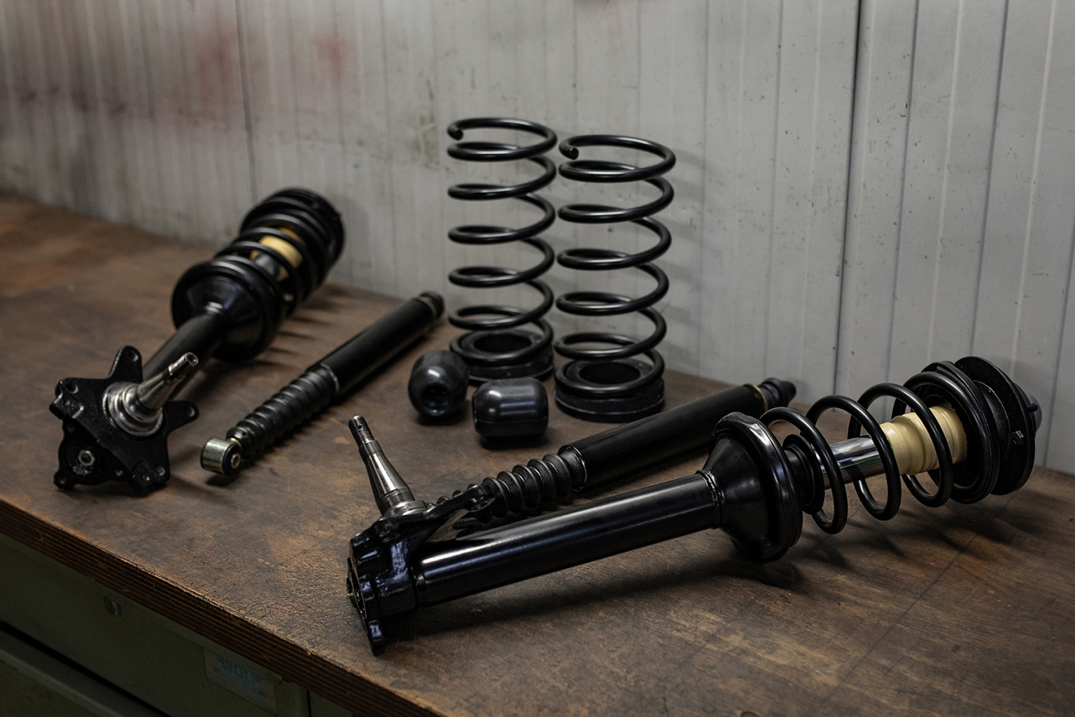Young- & Oldtimer suspension program - H & R