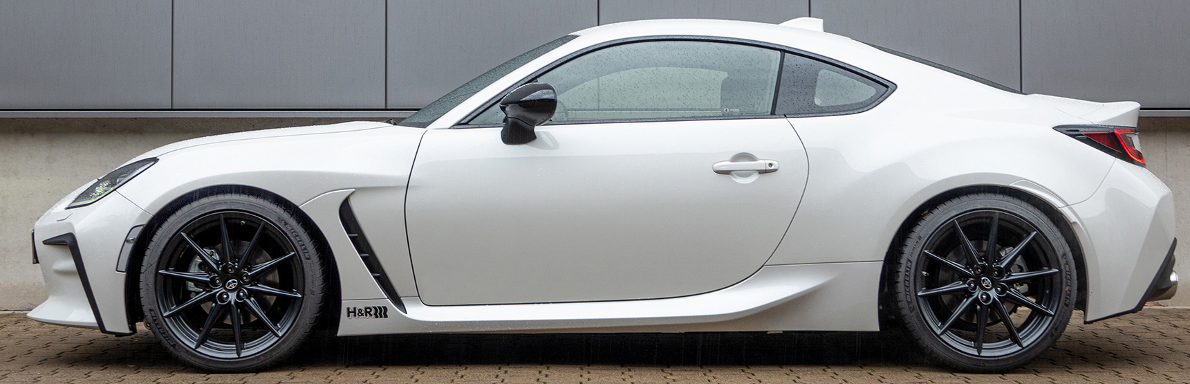 LOWERING SPRINGS FOR THE NEW TOYOTA GR86 - H & R