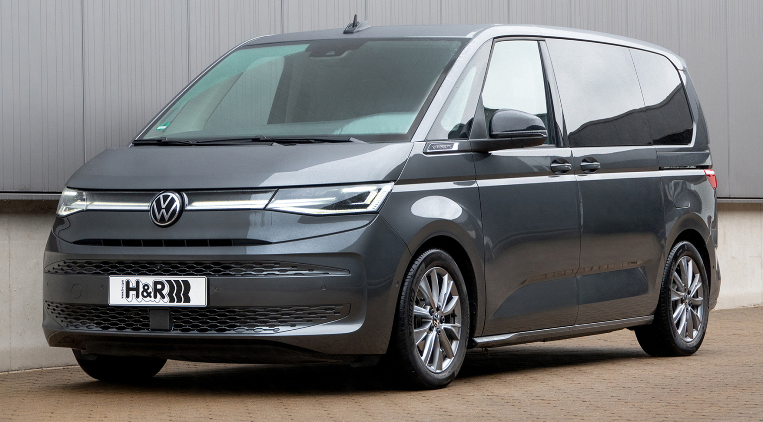 Lowering springs for VW Bus T7 Hybrid - H & R