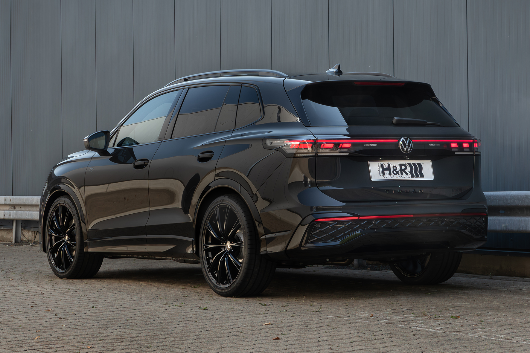 H&R lowering springs and stabilizers for the VW Tiguan (Type CT) - H & R