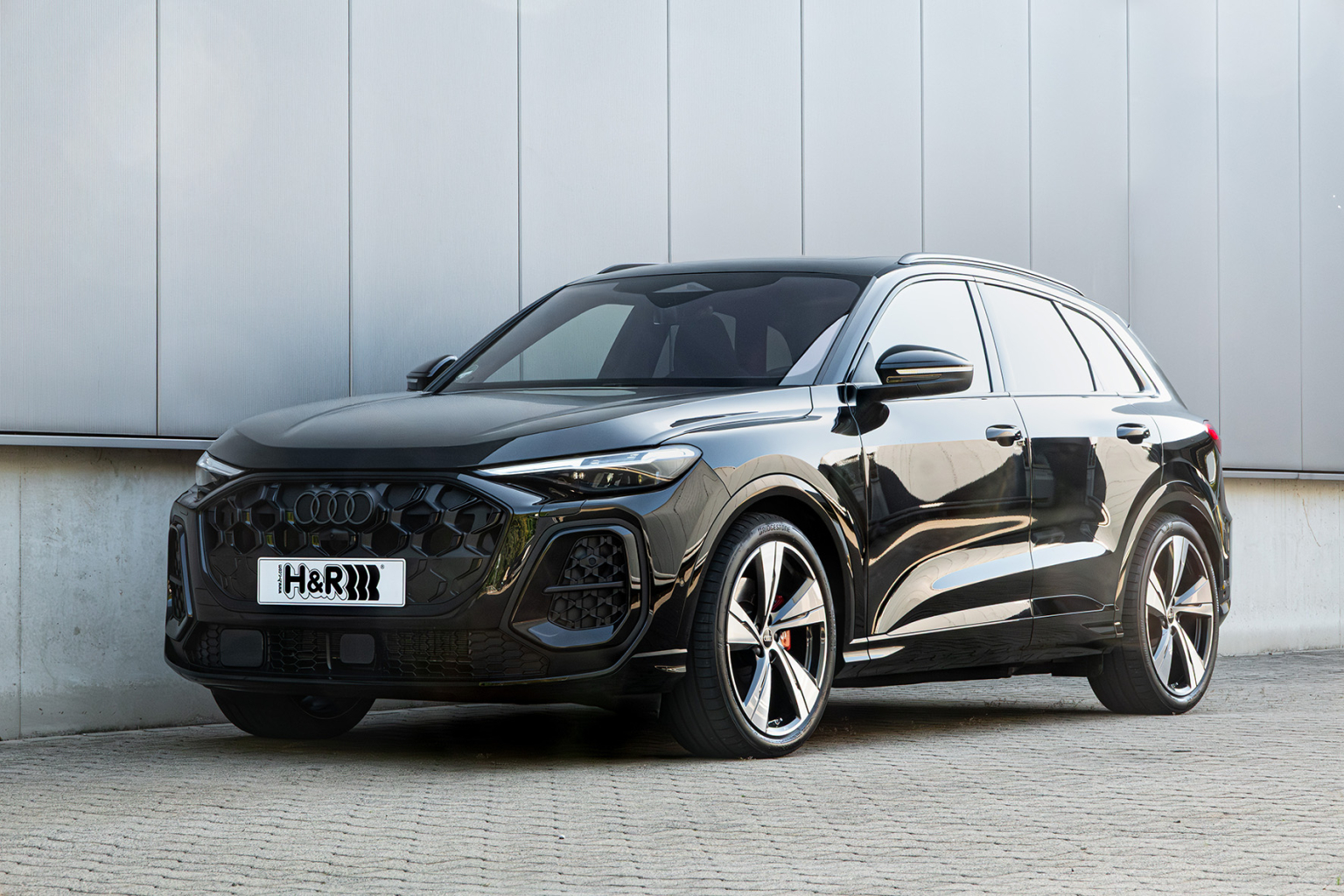 More than just good looks: The Audi SQ5 Sportback with H&R lowering ...